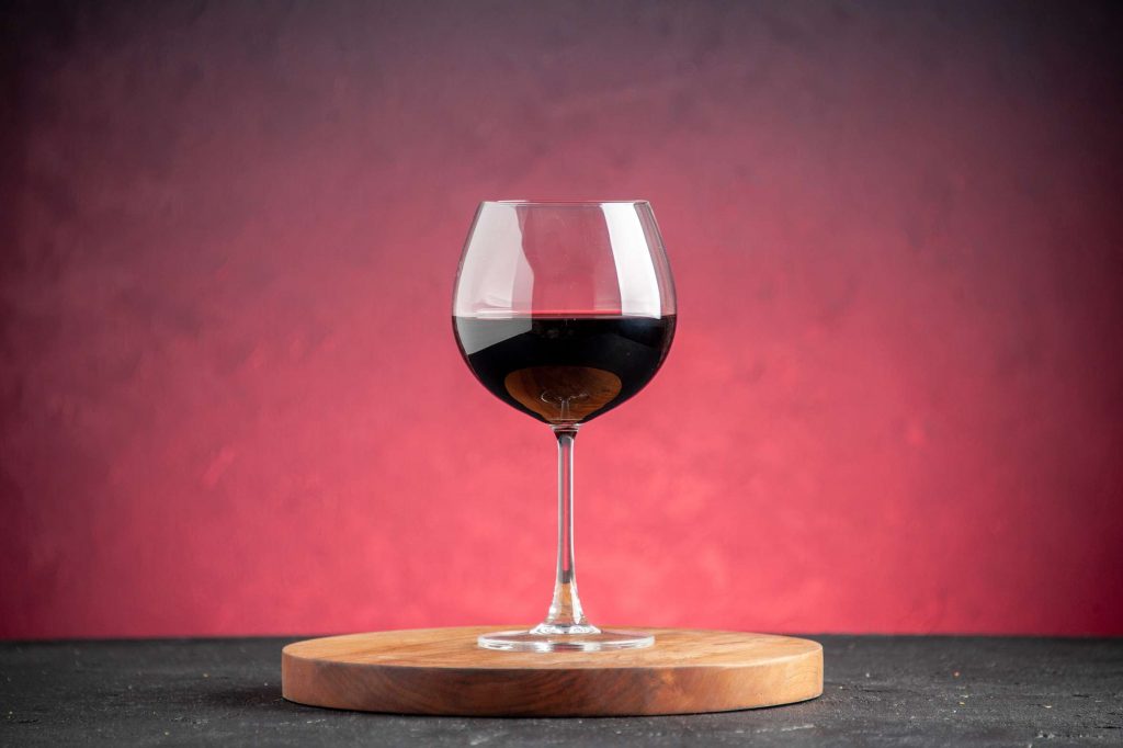 How to Choose the Perfect Bold Red Wine Online - Red & White