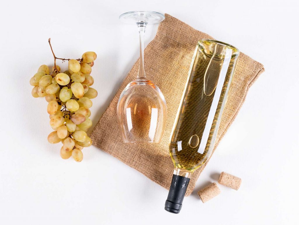 All You Need to Know About Pinot Grigio - Red & White
